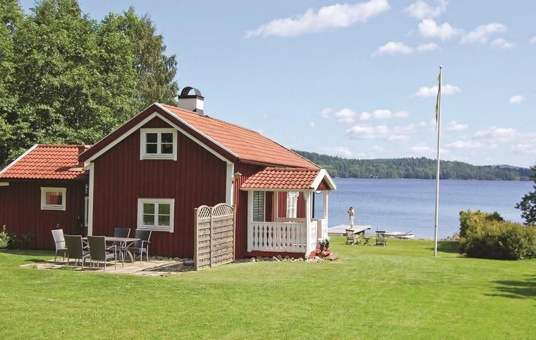 Sommerhus Sverige | Lej hytte og sommerhus i Sverige | NOVASOL